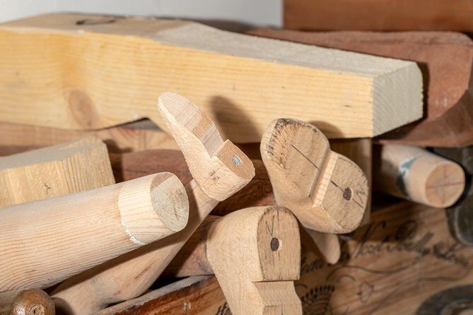 Sicilian puppets in Syracuse: show with behind-the-scenes visit - Dive Into the World of Sicilian Puppets