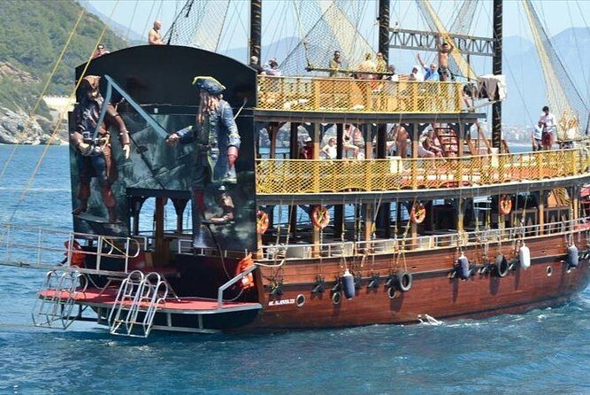 "Side: Boat Adventure to Dolphin Island  Swim and Enjoy Lunch" - Who Should Consider This Tour?