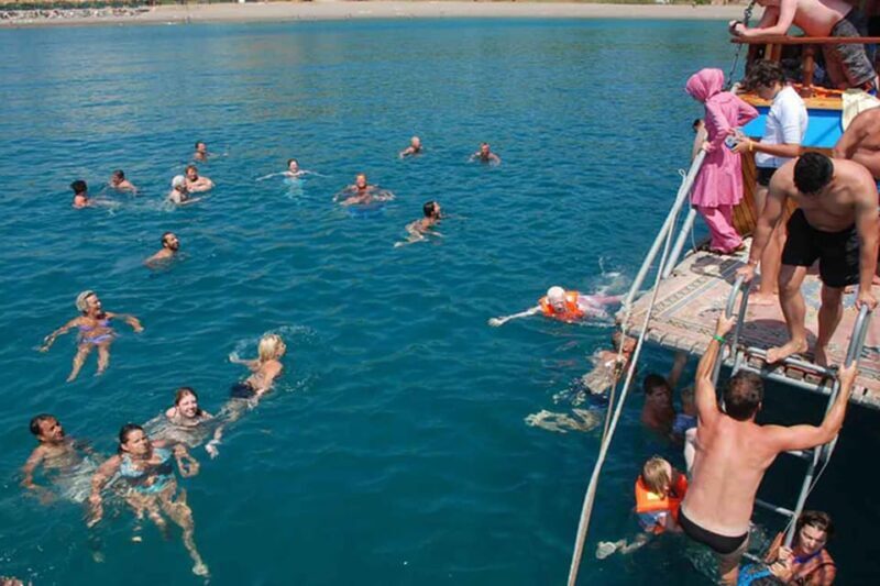 Side: Dolphin Island Boat Tour, Lunch, Sotf Drinks& Swimming - Pros and Cons Based on Traveler Feedback