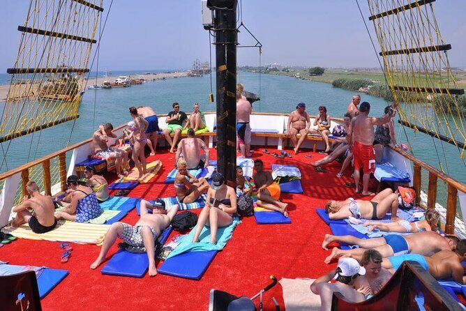 Side: Dolphin Island Boat Tour with Foam Party and Lunch - Who This Tour Is Best For