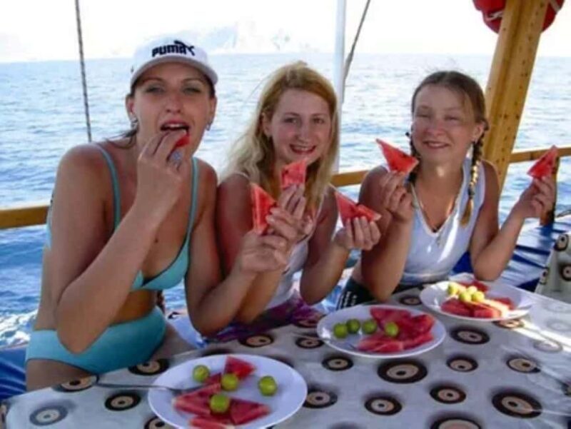 Side to Alanya Boat Tour with Soft Drinks & Cleopatra View - Key Points