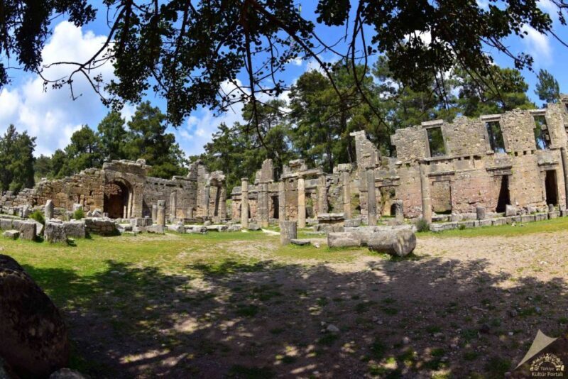 Side:Green Lake Mix Tour - A Day of Nature History & Culture - An In-Depth Look at the Green Lake Mix Tour