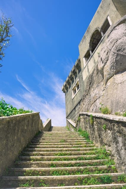 Sightseeing tour of Sintra Cascais natural park - Santuario da Peninha: A Cultural Stop