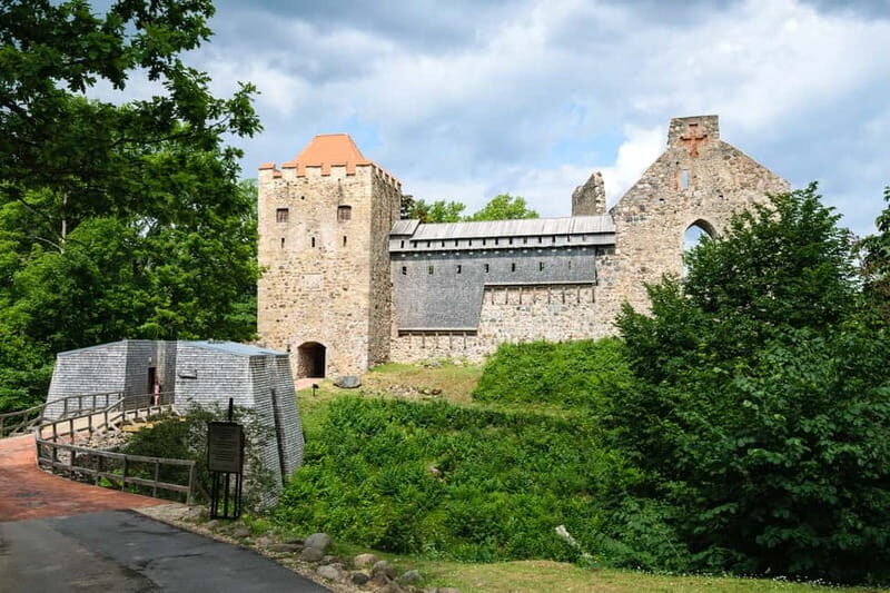 Sigulda Hiking Tour: A Day in the Switzerland of Latvia - Authentic Insights from Reviewers