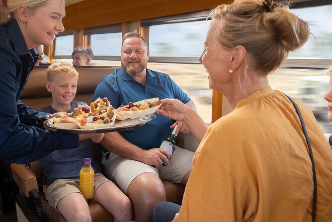 Silver-Tails Rail Sunset With Smithy's Dinner and Show - Key Points