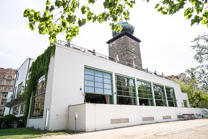 Sinatra Tribute Show and Dinner Experience in Manes - Authenticity and Overall Value  