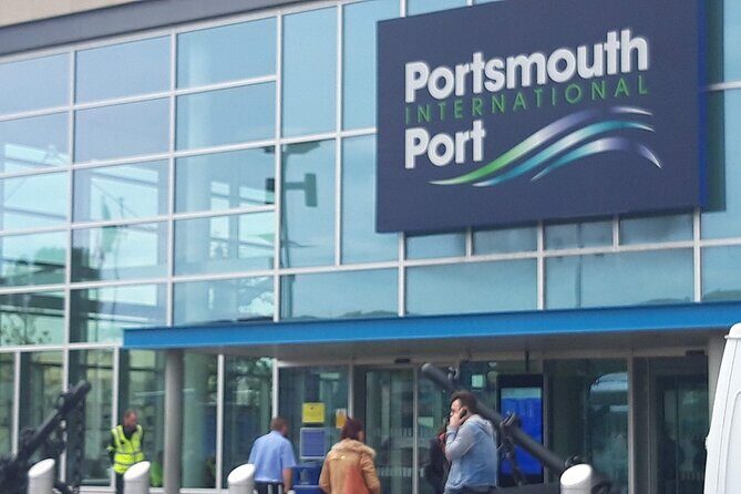 Single - Return Private Transfer London or LHR Airport to Portsmouth Cruise Port - Who Should Consider This Service?