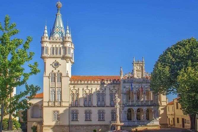 Sintra And Cascais Full-Day Tour with Local Guide - Who Is This Tour Best For?