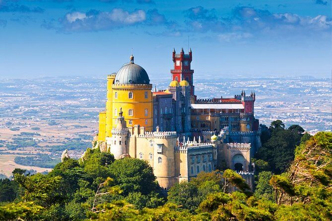 Sintra and Cascais Half Day Trip from Lisbon in Private Vehicle - Key Points