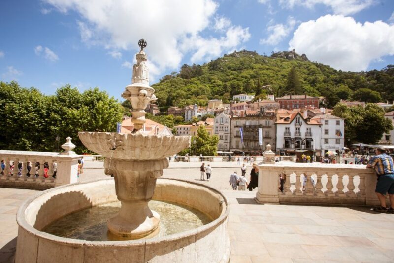 Sintra: Half-Day Tour with Royal Palace Ticket - Who Should Book This Tour?