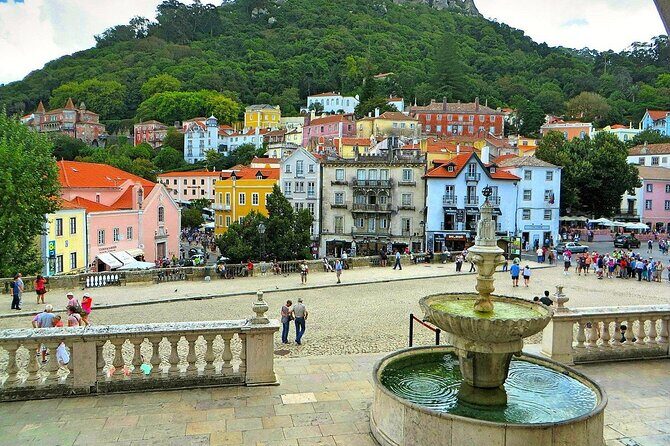Sintra Small Group Full Day Guided Tour - Who Should Consider This Tour?