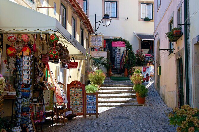 Sintra Small Group Full Day Guided Tour - FAQs
