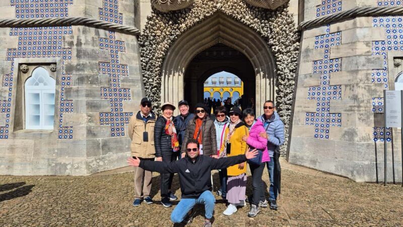Sintra Small Group: Pena Palace, Moorish Castle & Cascais - Key Points