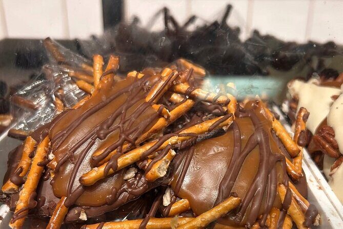 Sips & Sweets - Canadian Evening Food Tour - Who Will Enjoy This Tour?