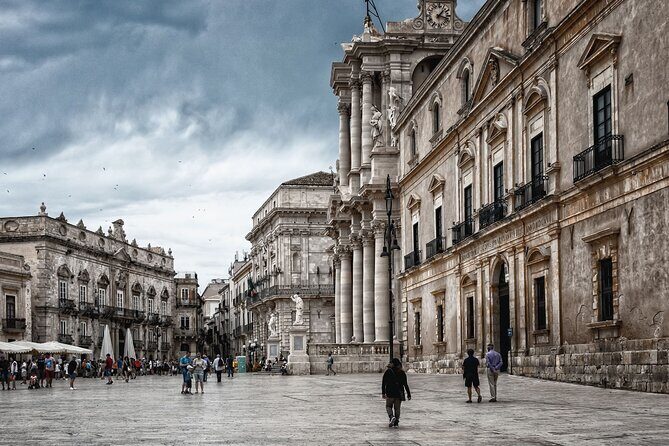 Siracusa Walking Tour with Audio and Written Guide by a Local - FAQ