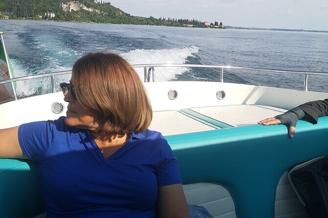 Sirmione away from the Crowds Boat Cruise Guided Walk and a Drink - An In-Depth Look at the Sirmione Experience