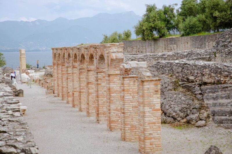 Sirmione: Grotte di Catullo Archeological Tour - Key Points