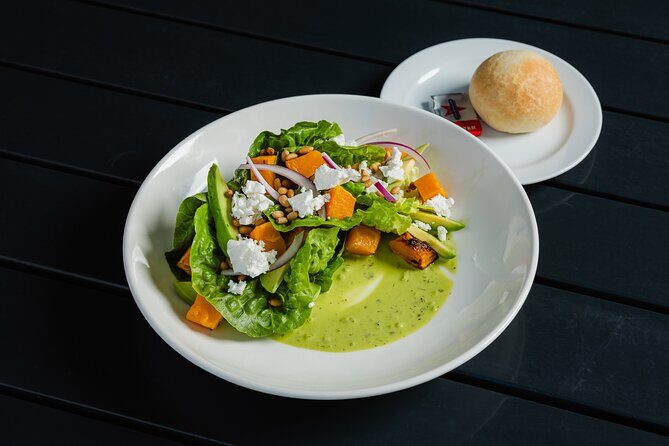 Sirromet Winery Tour and Taste and 2 Course Lunch - FAQ