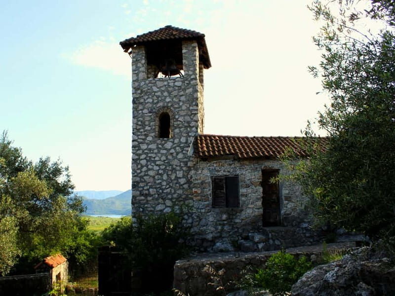 Skadar Lake National Park: Guided Boat Tour to Kom Monastery - The Experience Guides and Their Role