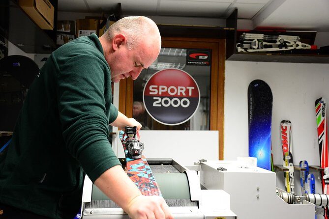 Ski and Snowboard Equipment servicing in Bansko - Key Points