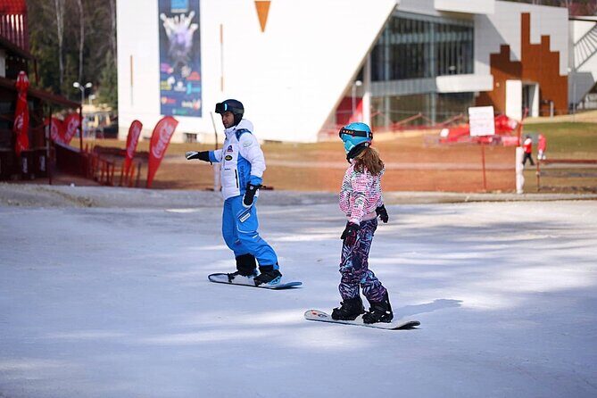 Ski / Snowboard Lessons on the Slopes of Poiana Brasov - Who Will Love This Tour?