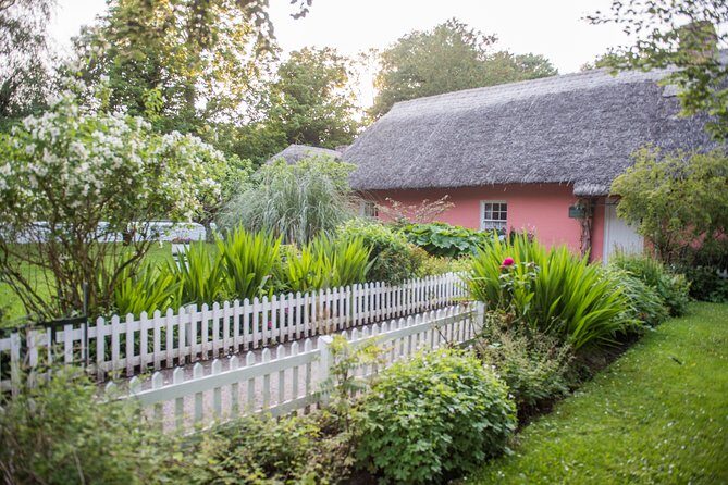 Skip the Line: Bunratty Castle and Folk Park Admission Ticket - FAQs