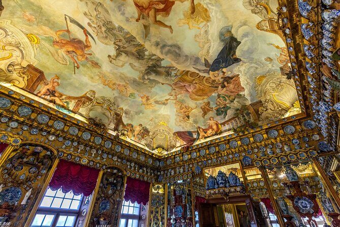 Skip-the-line Charlottenburg Palace Private Tour & Transfers - FAQ