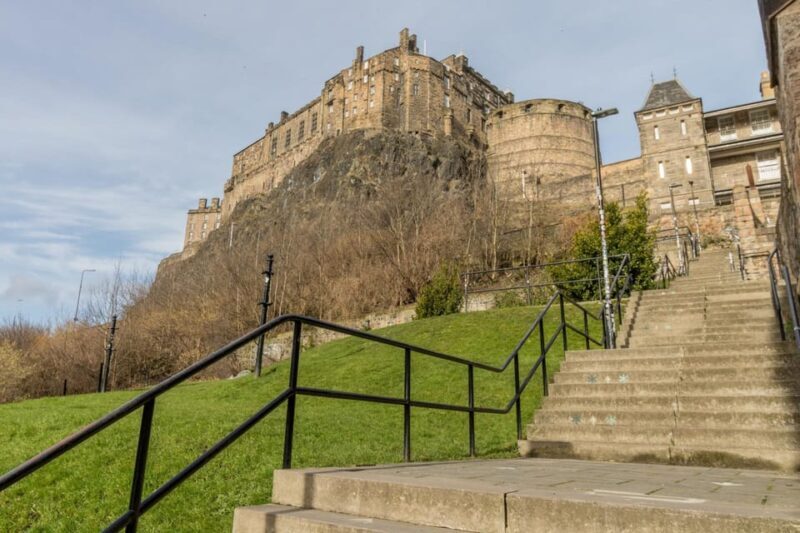 Skip-the-line Edinburgh Castle with Old Town Walking Tour - Is This Tour Worth It?