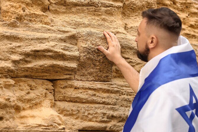 Skip-the-line Great Synagogue and Jewish Museum Private Tour - Authentic Feedback from Past Participants