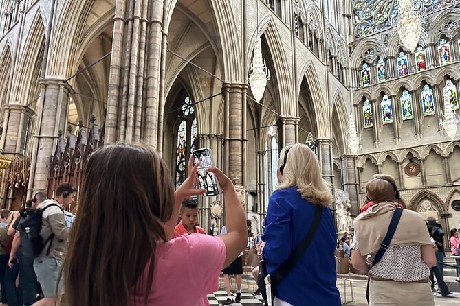 Skip-the-line London Westminster Abbey and City of Westminster Kid-Friendly Tour - Practical Tips for a Smooth Experience