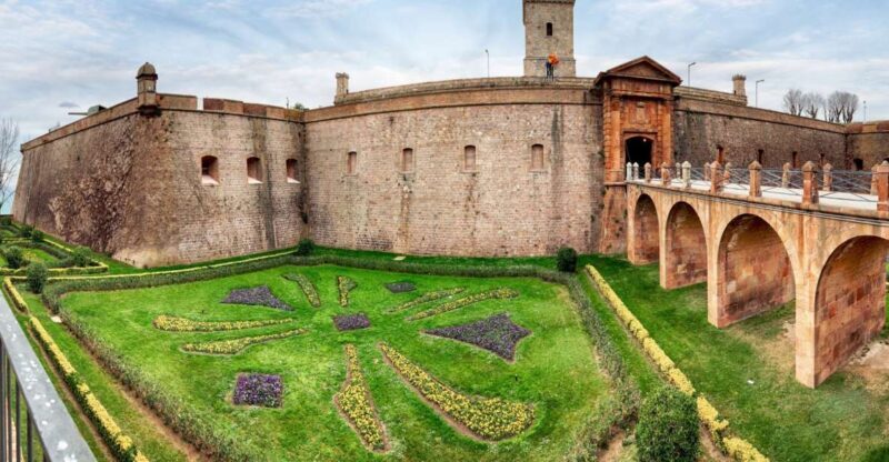 Skip-the-line Montjuïc Castle Tour with a Cable Car Ride - The Experience’s Value
