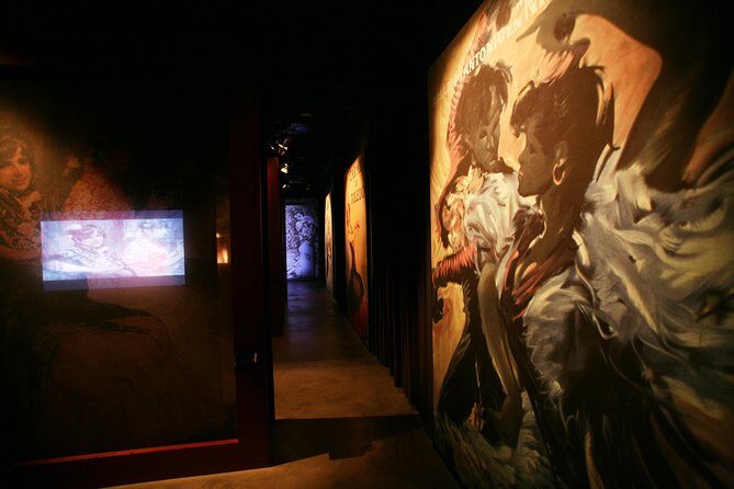 Skip the Line: Museo del Baile Flamenco Admission Ticket - How the Experience Feels