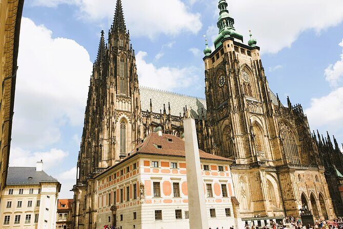 Skip the Line: Prague Castle Ticket and Introductory Overview - Who Is This Tour Best For?