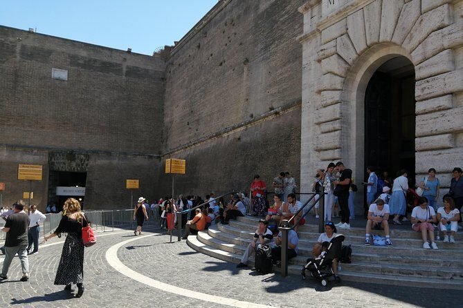 Skip-The-Line: Sistine Chapel & Vatican Tour with A Guide - Key Points
