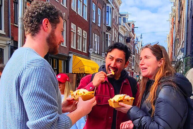 Skipping Lines & Sipping Beers: A History Tour of Amsterdam - Key Points