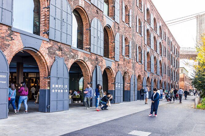 Small Group Brooklyn Bridge, DUMBO, and Skyline Guided Tour - The Experience in Detail