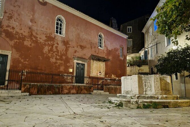 Small Group: Corfu Evening Walking Tour with a Glass of Wine - The Sum Up