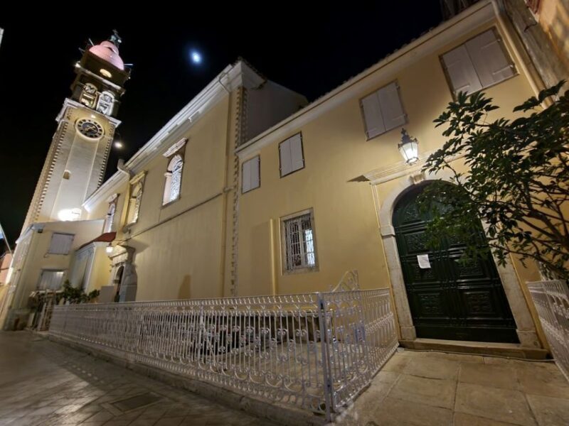 Small Group: Corfu Evening Walking Tour with a Glass of Wine - Authenticity & Local Vibe