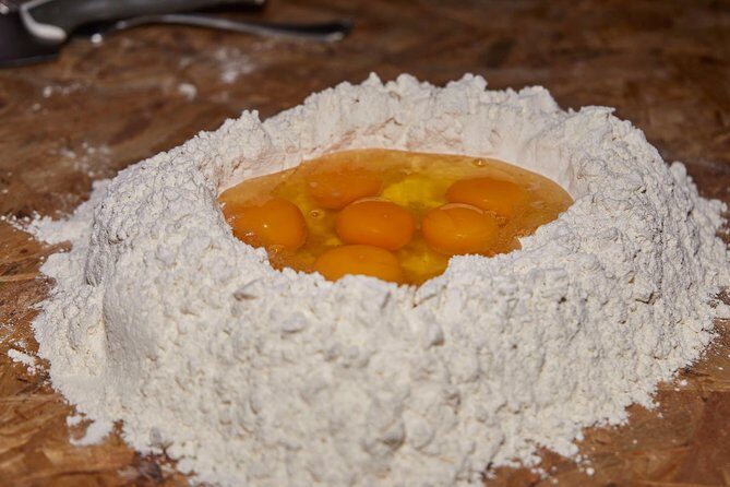 Small Group Cozy Cooking Class in a Typical Milanese Home. - Key Points