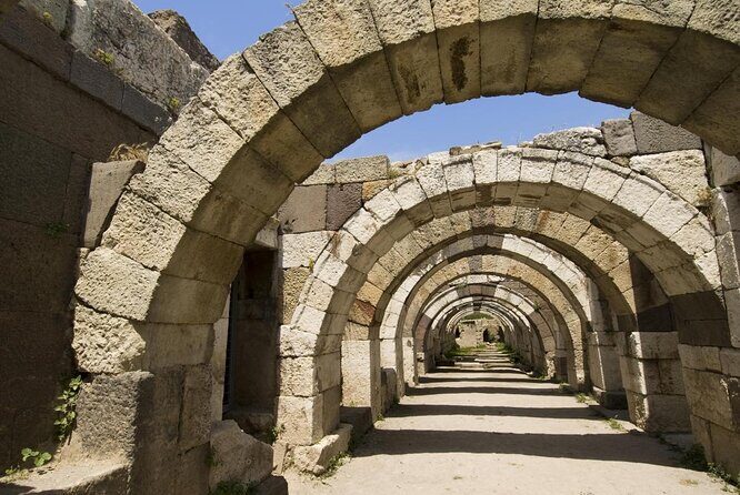 Small-Group Full Day Pergamum and Asklepion Tour from Izmir - An overview of the tour experience