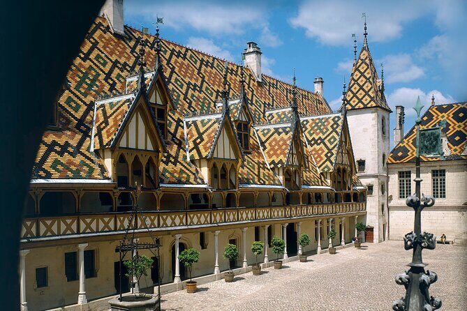 Small-Group Full-Day Tour of Côte de Nuits, Côte de Beaune Vineyards and Beaune Historical District - Who Should Consider This Tour?