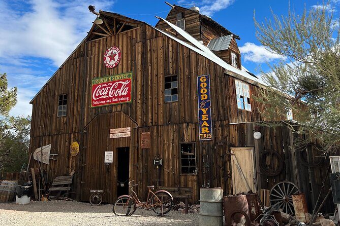 Small Group Ghost Town, 7 Magic Mountains, Las Vegas Sign - An In-Depth Look at the Tour Itinerary