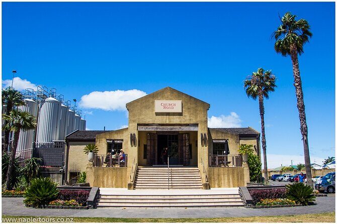 Small Group - Half-Day Hawke's Bay Winery Tour - Key Points