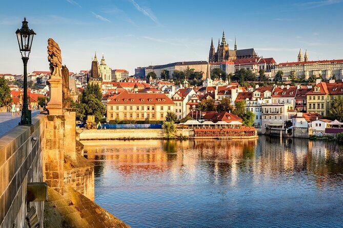 Small-Group Half-Day Prague Walking Tour - Exploring Prague in Depth: What the Tour Offers