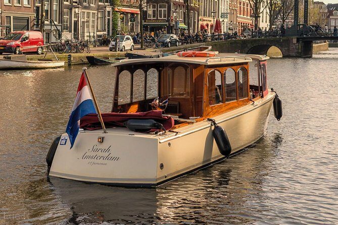 Small-Group Luxury Canal Cruise with Local Skipper - An Authentic Look at the Canal Cruising Experience