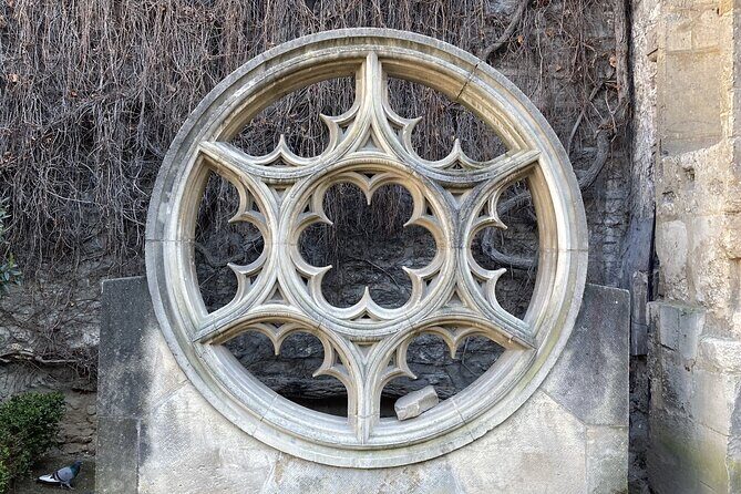 Small Group Marais/Place des Vosges Walking Tour -10 people max - The Guide and the Small Group Advantage
