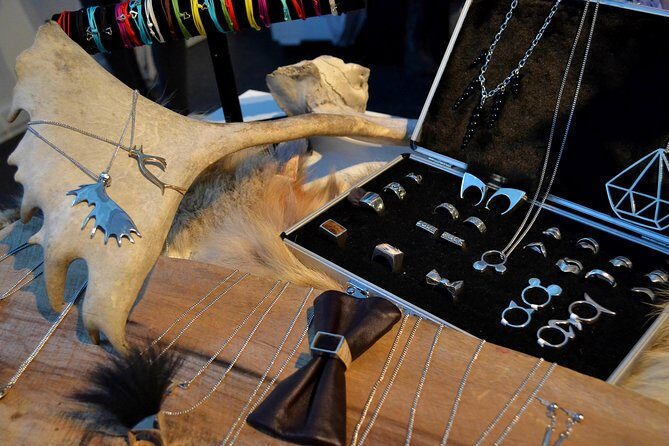 Small-Group Montreal Designers Shopping Tour with a Style Coach - FAQ