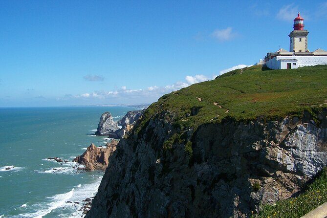 Small Group Pena Palace, Sintra, Regaleira and Cascais - FAQ about the Small Group Pena Palace, Sintra, Regaleira, and Cascais Tour
