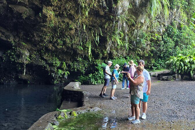 Small Group Shared Tahiti Circle Island Waterfalls and Views - FAQs
