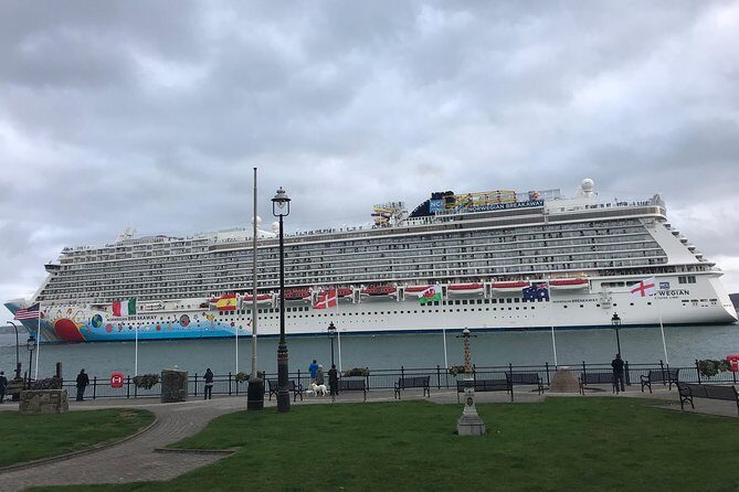 (Small Group) Shore Tour from Belfast: Giant's Causeway and Belfast Day Trip - Exploring the Belfast Shore Tour: Giants Causeway and Belfast Day Trip